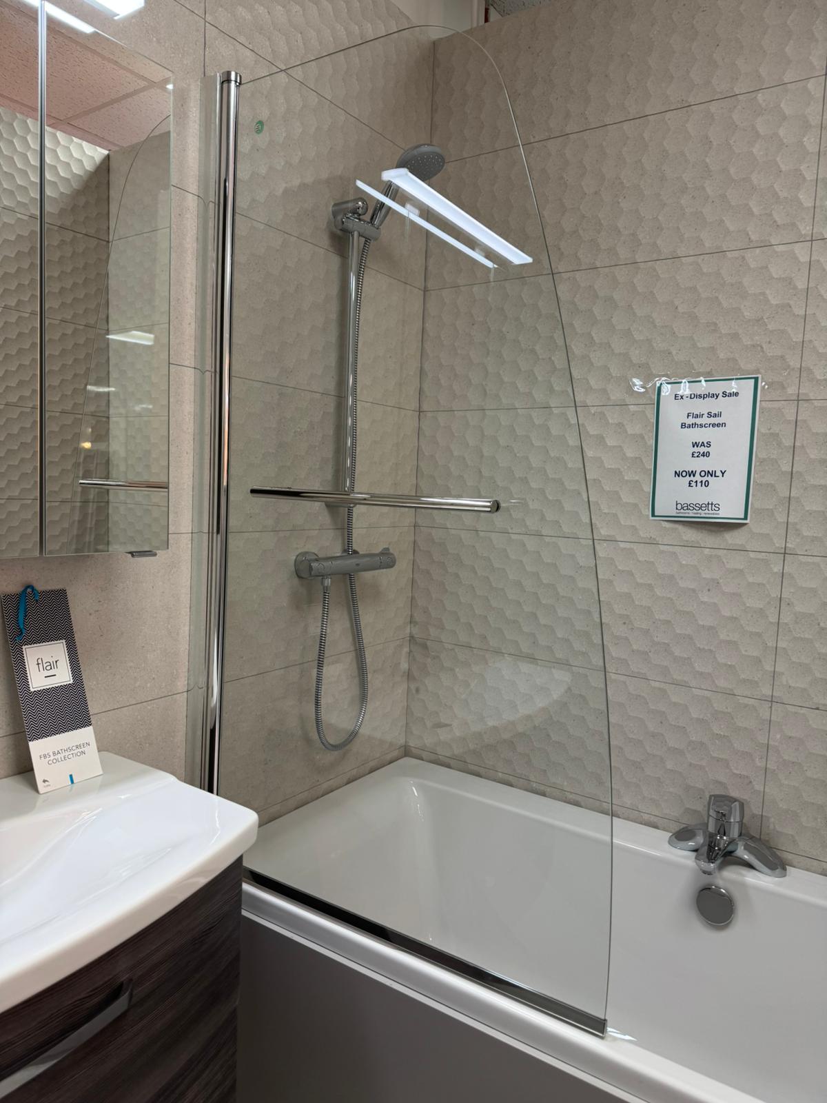 Flair Sail Bath Screen | Bassetts